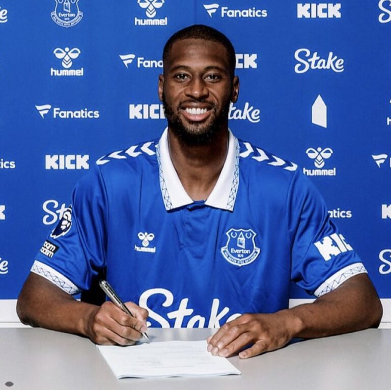 OFFICIAL: Everton complete Beto signing - FootItalia.com